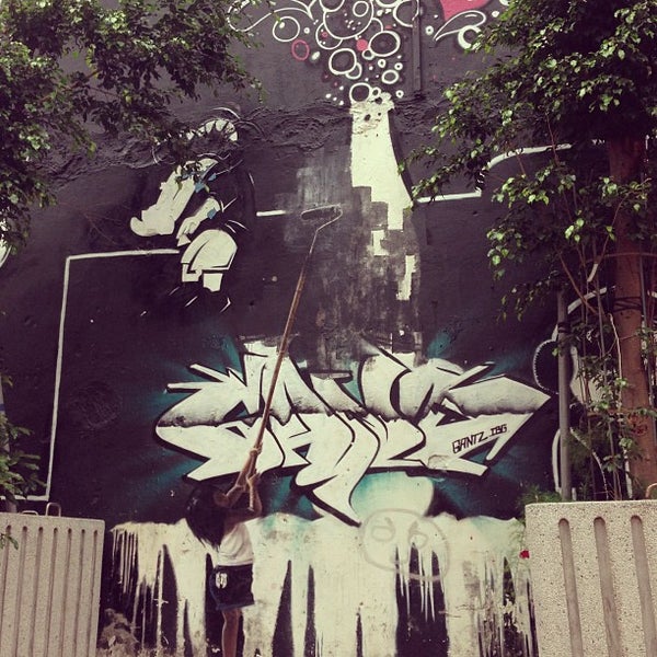 營地大街休憩區 (Muse Graffiti Zone)