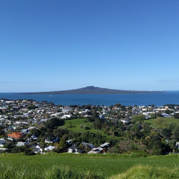Mount Victoria Reserve - Scenic Lookout in Devonport