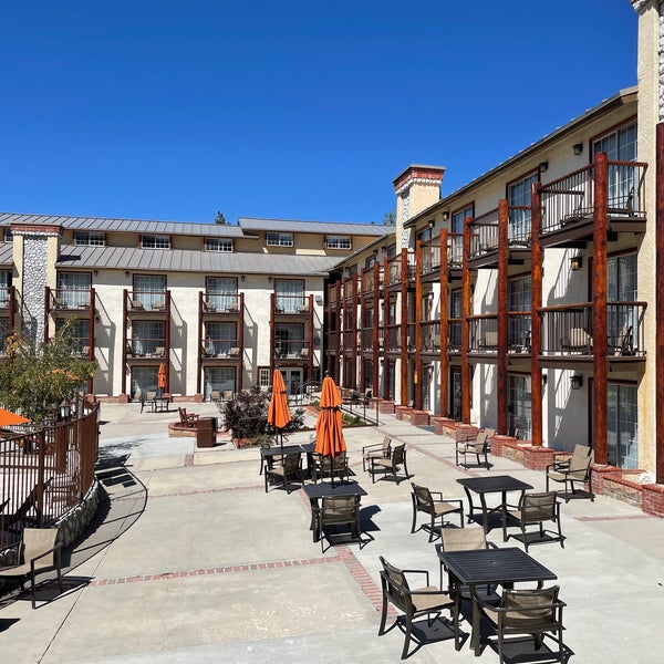 Holiday Inn Resort Big Bear Lake - Big Bear Lake, CA