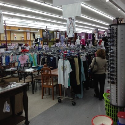 El Mundo Department Store - Department Store in Washington Heights