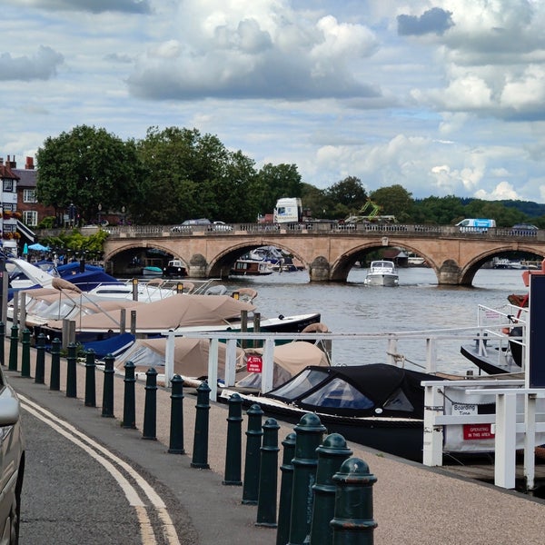 Henley Bridge - Bridge in Henley-on-Thames