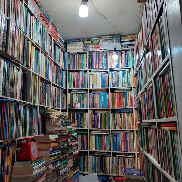 Pasar Buku Palasari - Bookstore
