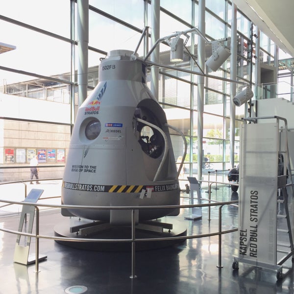 Zeppelin Museum - Science Museum