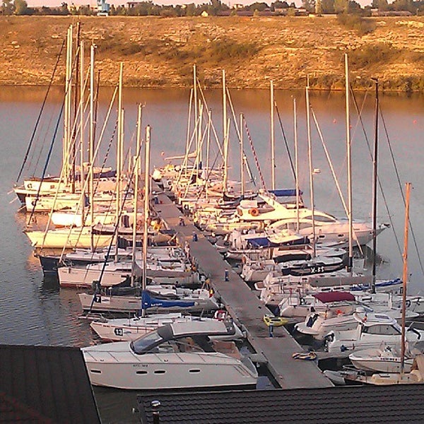 Life Harbour Marina - Str. Marina Limanu nr. 1