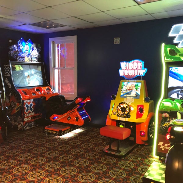 Side Show Arcade - Disney's Boardwalk - 1 tip