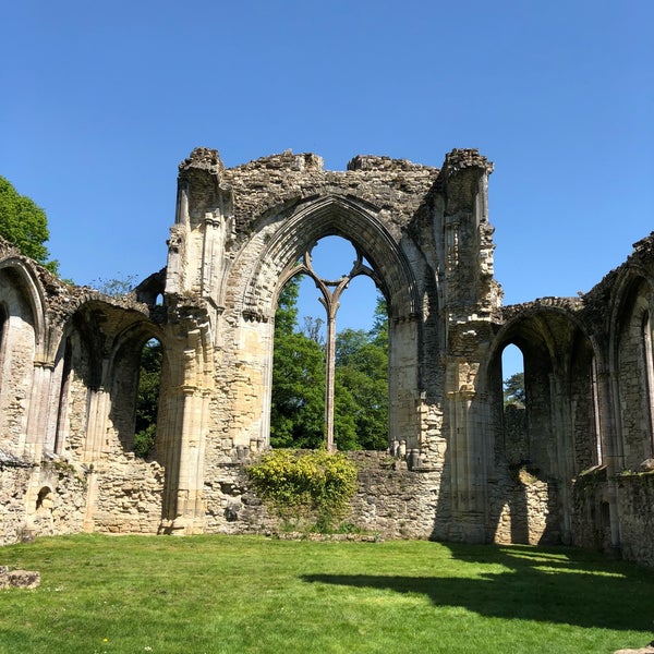 Netley Abbey - Historic Site in Netley Abbey