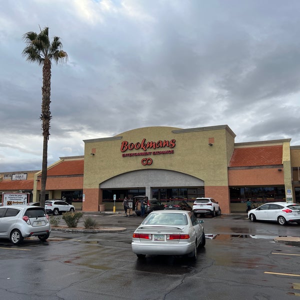 Bookmans - Bookstore