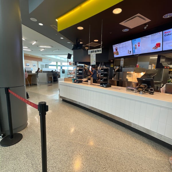 Concourse B Food Court - 1 tip from 297 visitors
