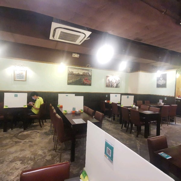 Red Mountain Cafe & Restaurant 紅山餐廳 - 葵青区 - G/F, 36-40 Tai Lin Pai Rd