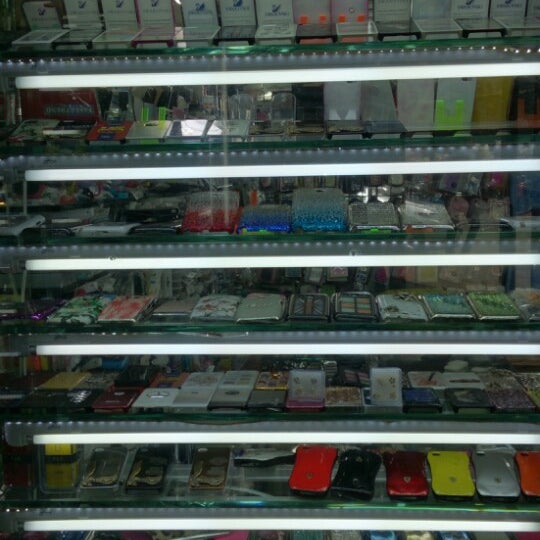 Heera Panna Shop No. 88 - Mobile Phone Store in Mumbai