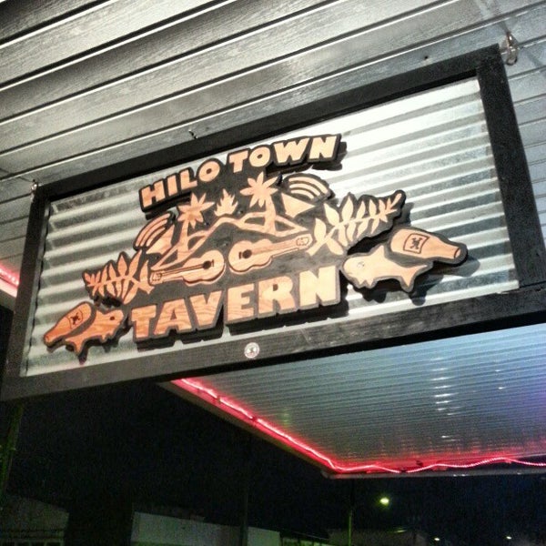 Hilo Town Tavern - Bar