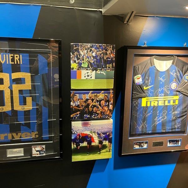 Inter Store Milan - Duomo - Galleria Passarella 2