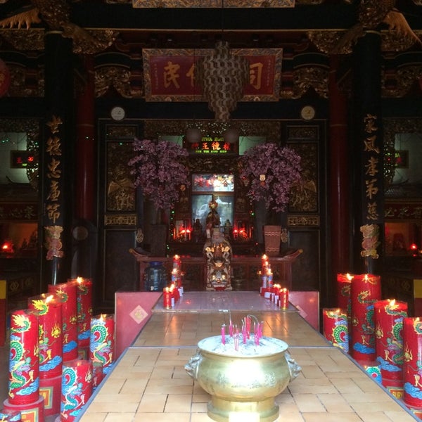 Kelenteng HOK LING BIO - Temple