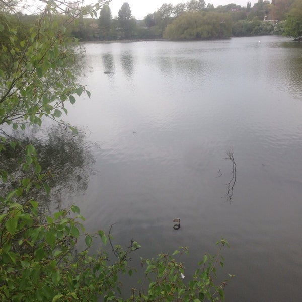 Farnley Reservoir - Wortley - 45 visitors