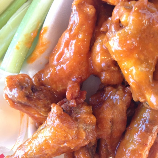 Buffalo Joe's - Rogers Park - 23 tips