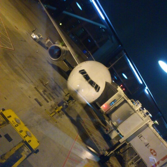 Singapore Airlines Flight SQ825 (新加坡航空 SQ825) - PVG Airport