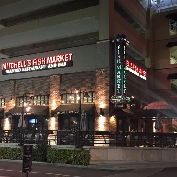 Photos at Mitchell's Fish Market - 65 tips from 2353 visitors