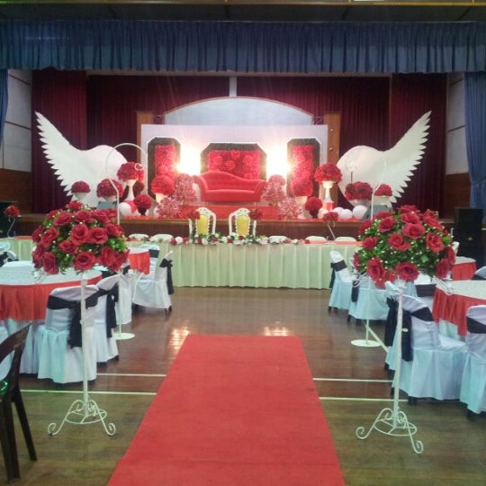 Dewan Bandaran Tenggara - Arts and Entertainment