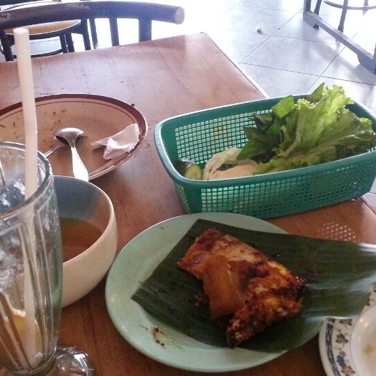 Rumah Makan Ramayana II - Diner