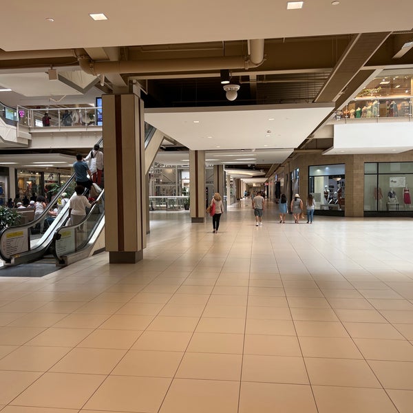 Photos at Palisades Center Mall - 143 tips