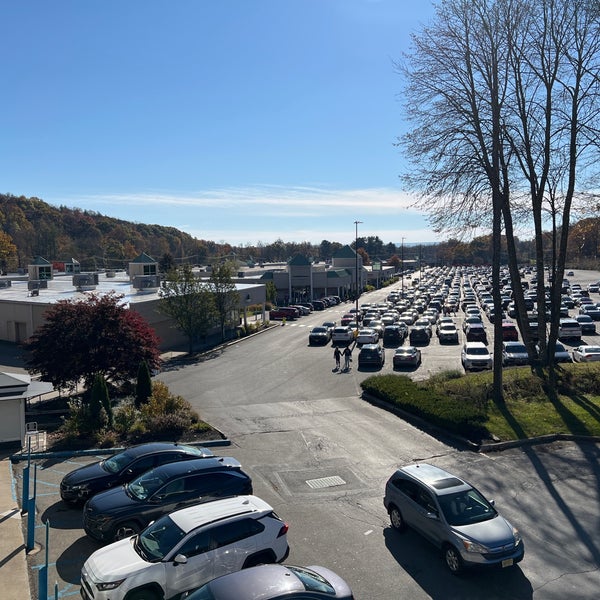 The Crossings Premium Outlets - 67 tips from 12357 visitors