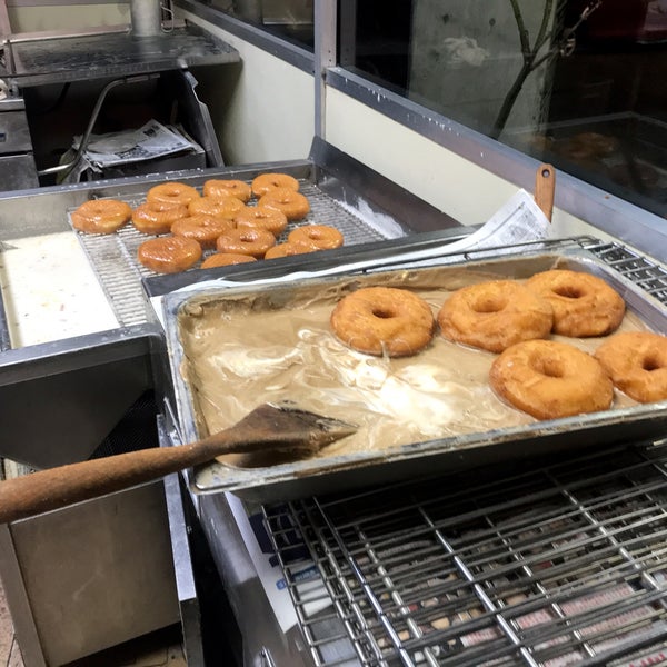 King Pin Donuts - Southside - Berkeley, CA