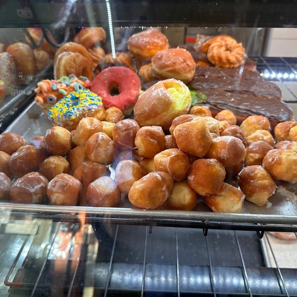 Dream Fluff Donuts - Donut Shop in Berkeley