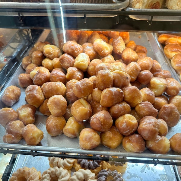 Dream Fluff Donuts - Donut Shop in Berkeley