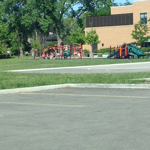 Edgebrook Park - Edgebrook - Chicago, IL