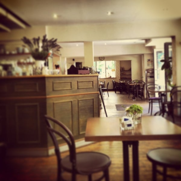 Cafe Calma - Café in Praha