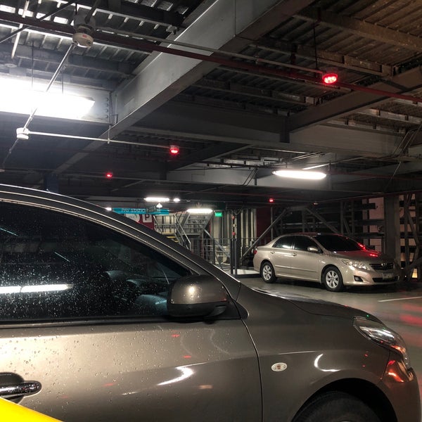 One Parkade - 6 tips from 996 visitors