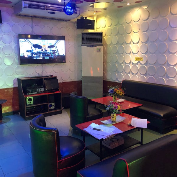 Music 21 Plaza - Malate - 16 tips from 965 visitors