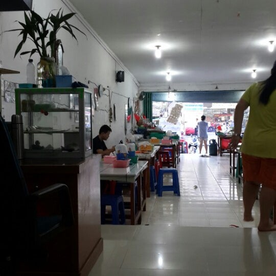 Restoran "DAMAI" Seafood - Asian Restaurant in Jakarta Barat