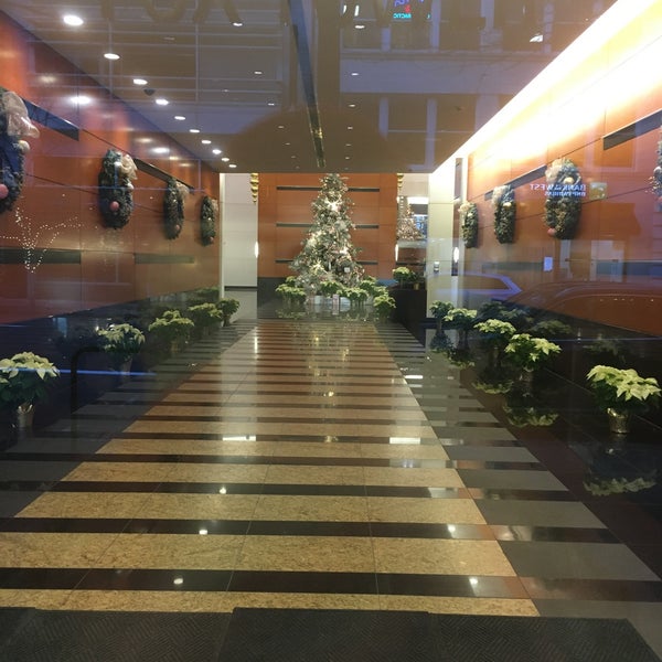 Photos at Fox Tower Offices - Buildings in Portland