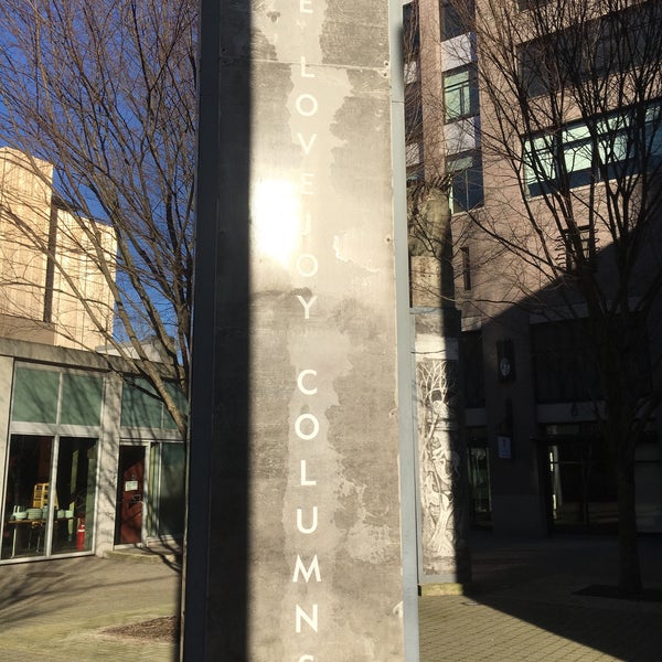 Lovejoy Columns - Portland, OR