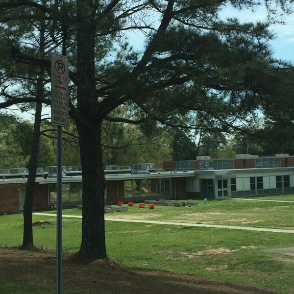 Casey Elementary - Elementary School in Jackson