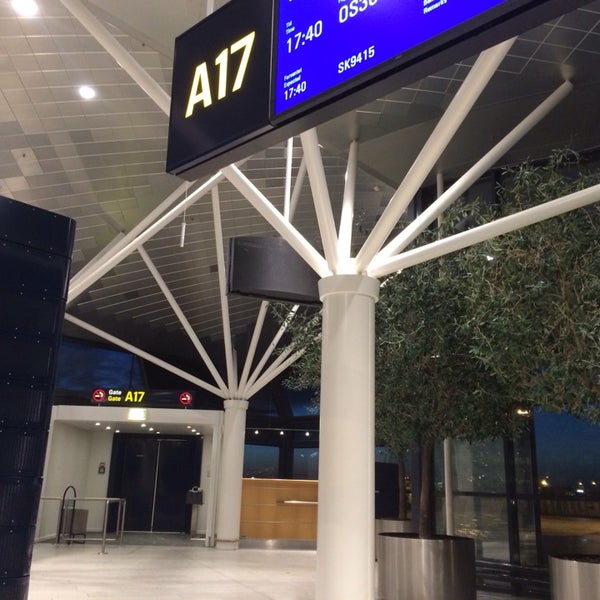 Gate A17 - Airport Gate in Kastrup