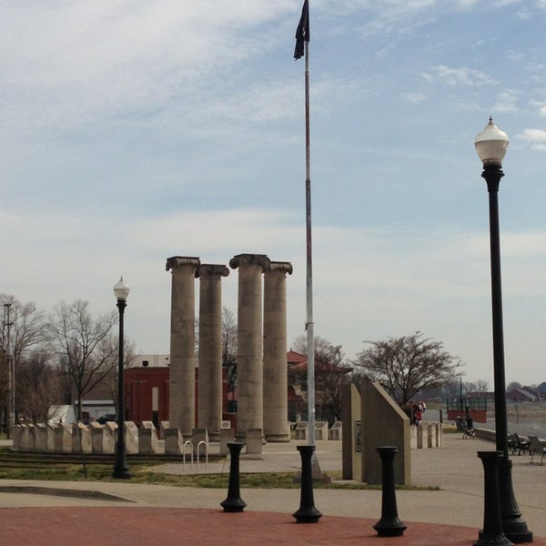 Four Freedoms Monument - Evansville South Side - Evansville, IN
