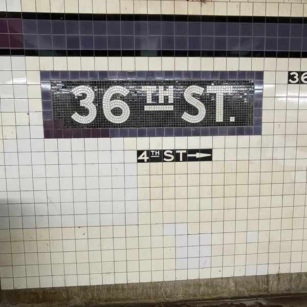 MTA Subway - 36th St (M/R) - 36th St