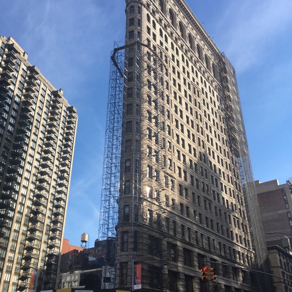 Flatiron Building - Flatiron District - 136 tips from 20710 visitors