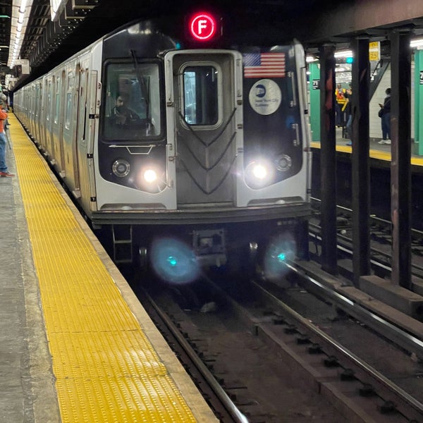 Photos at MTA Subway - Forest Hills/71st Ave (E/F/M/R) - 16 tips from ...
