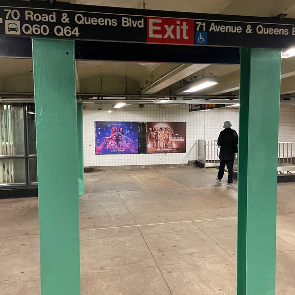 Photos at MTA Subway - Forest Hills/71st Ave (E/F/M/R) - 16 tips from ...