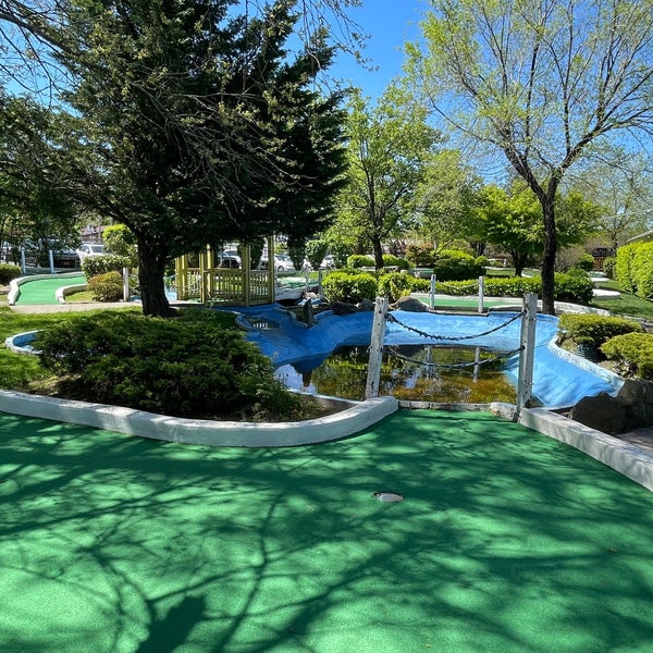 Alley Pond Golf Center - 23201 Northern Blvd