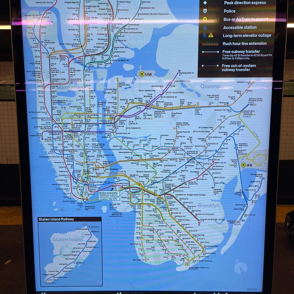 Photos at MTA Subway - Forest Hills/71st Ave (E/F/M/R) - 16 tips from ...