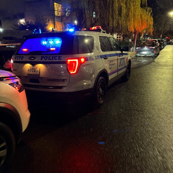 NYPD - 112th Precinct - Police Station