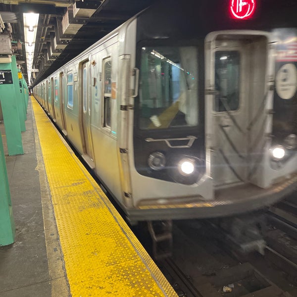 Photos at MTA Subway - Forest Hills/71st Ave (E/F/M/R) - 16 tips from ...
