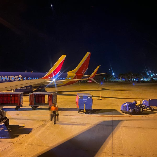 Gate 127 - Airport Gate in Orlando