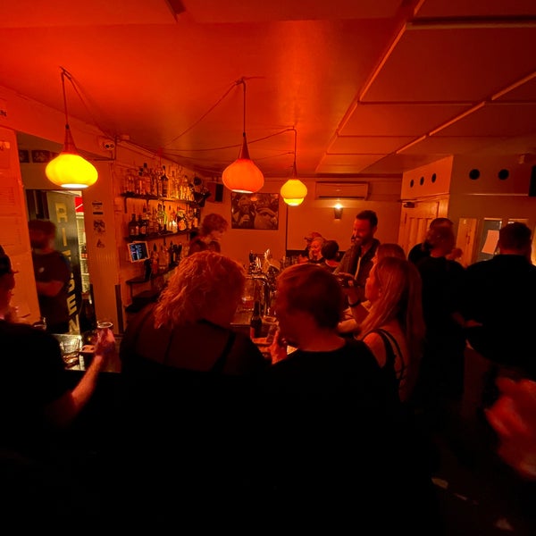 Photos at Riesen Bar - Vesterbro - Kongens Enghave - Oehlenschlägergade 36