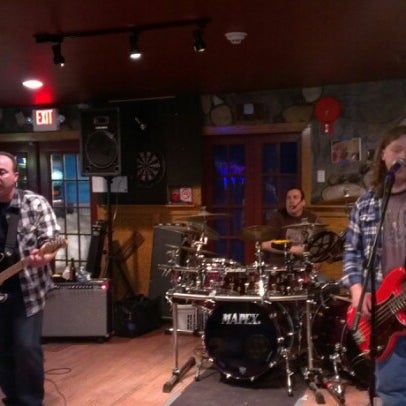 Red River Inn - Yaphank, NY