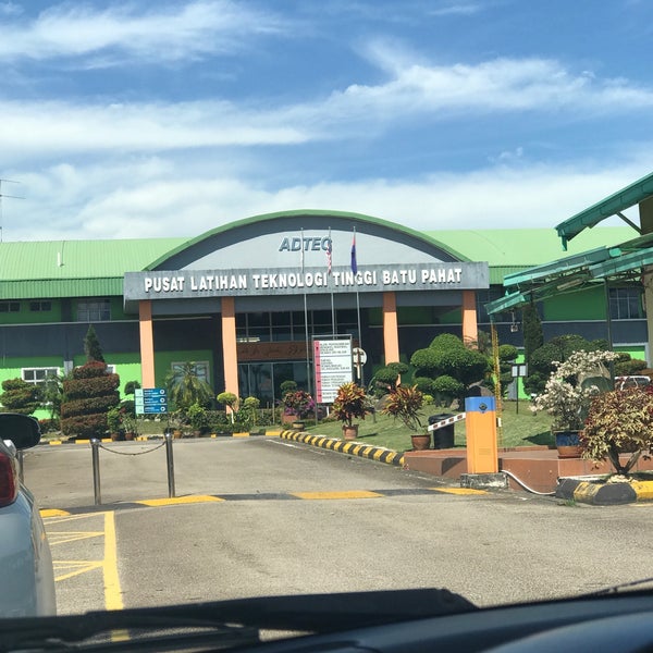 Pusat Latihan Teknologi Tinggi (ADTEC) Batu Pahat - College and University
